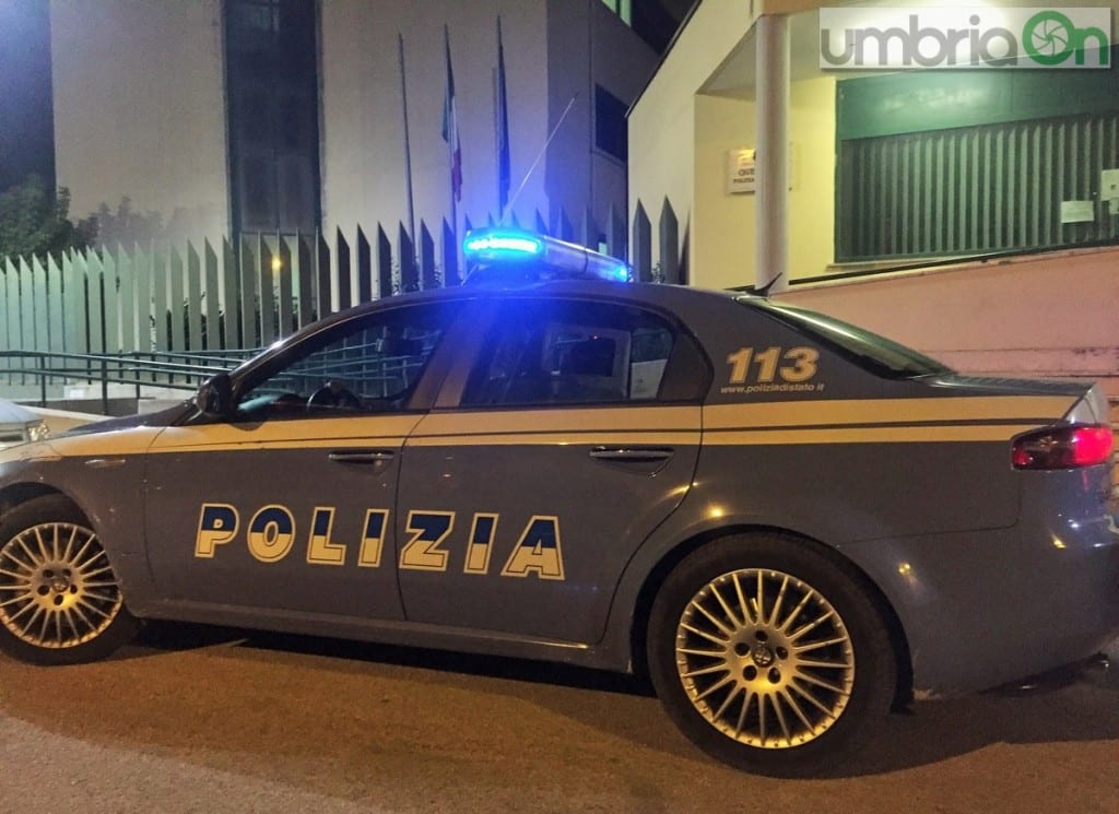 Polizia 113 Volante generica notturna notte – 4 novembre 2015 (2 ...