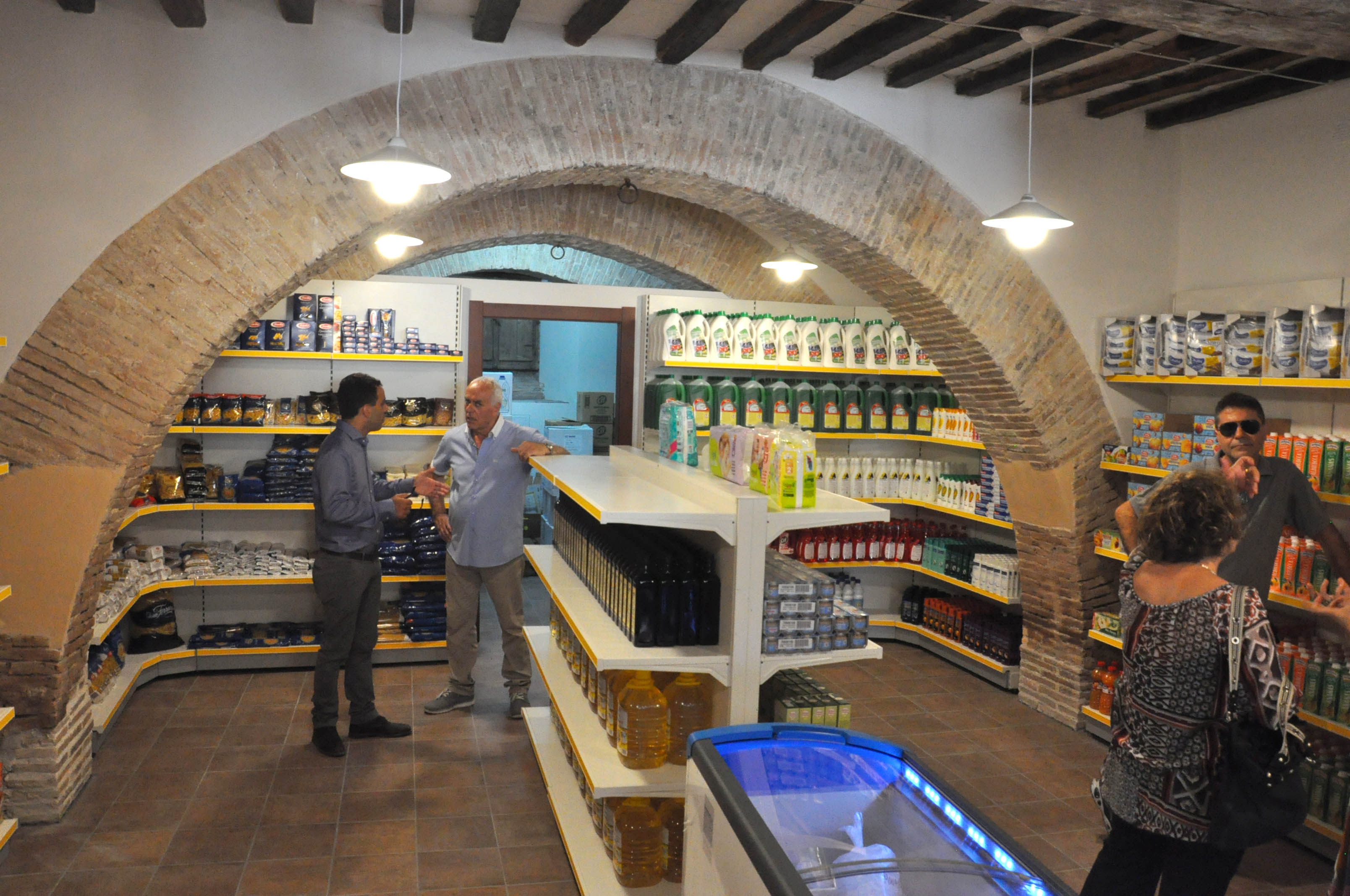 Amelia, è realtà l'Emporio della Caritas - UmbriaON