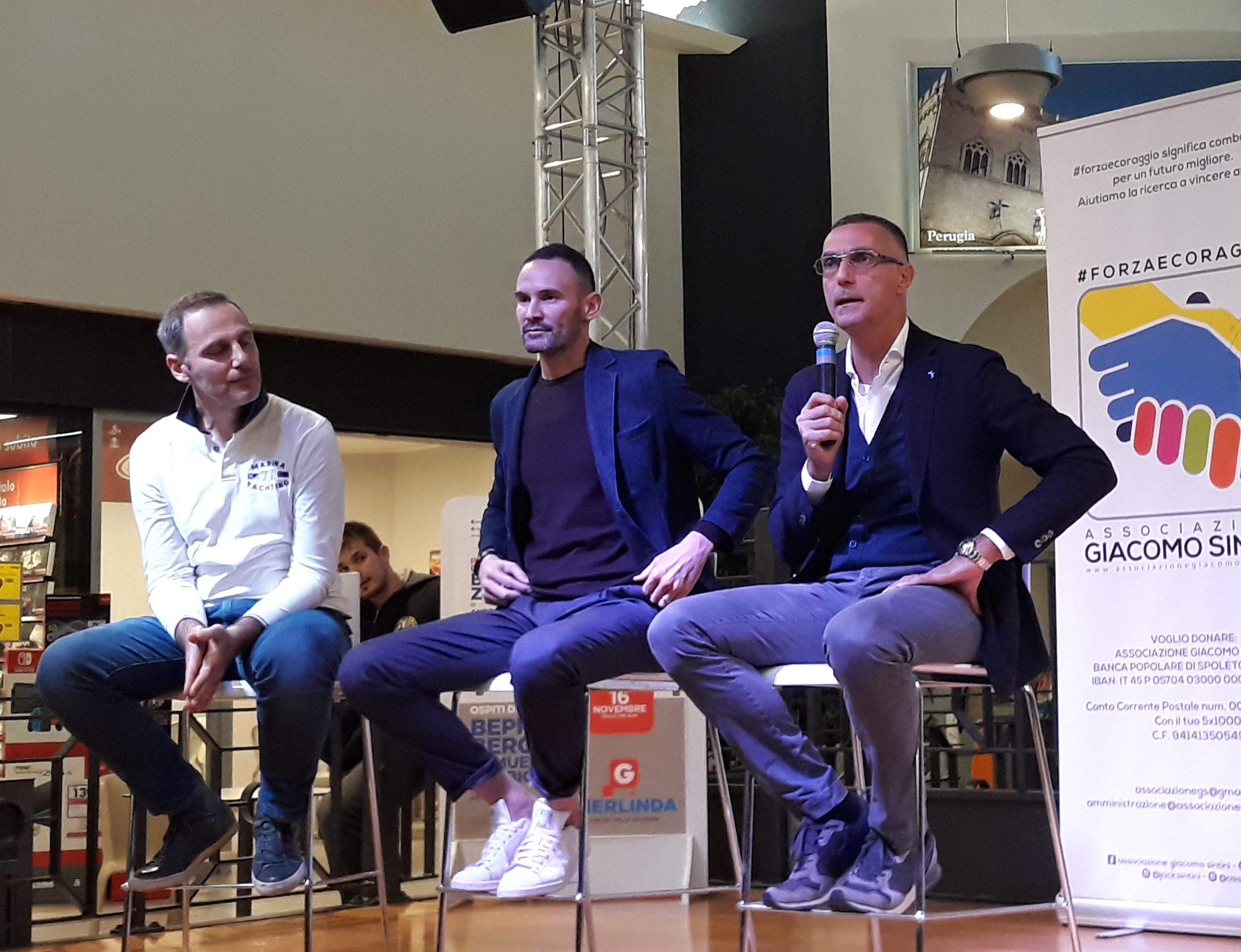 Lo 'zio' Bergomi parla ai 'nipotini' calciatori - UmbriaON