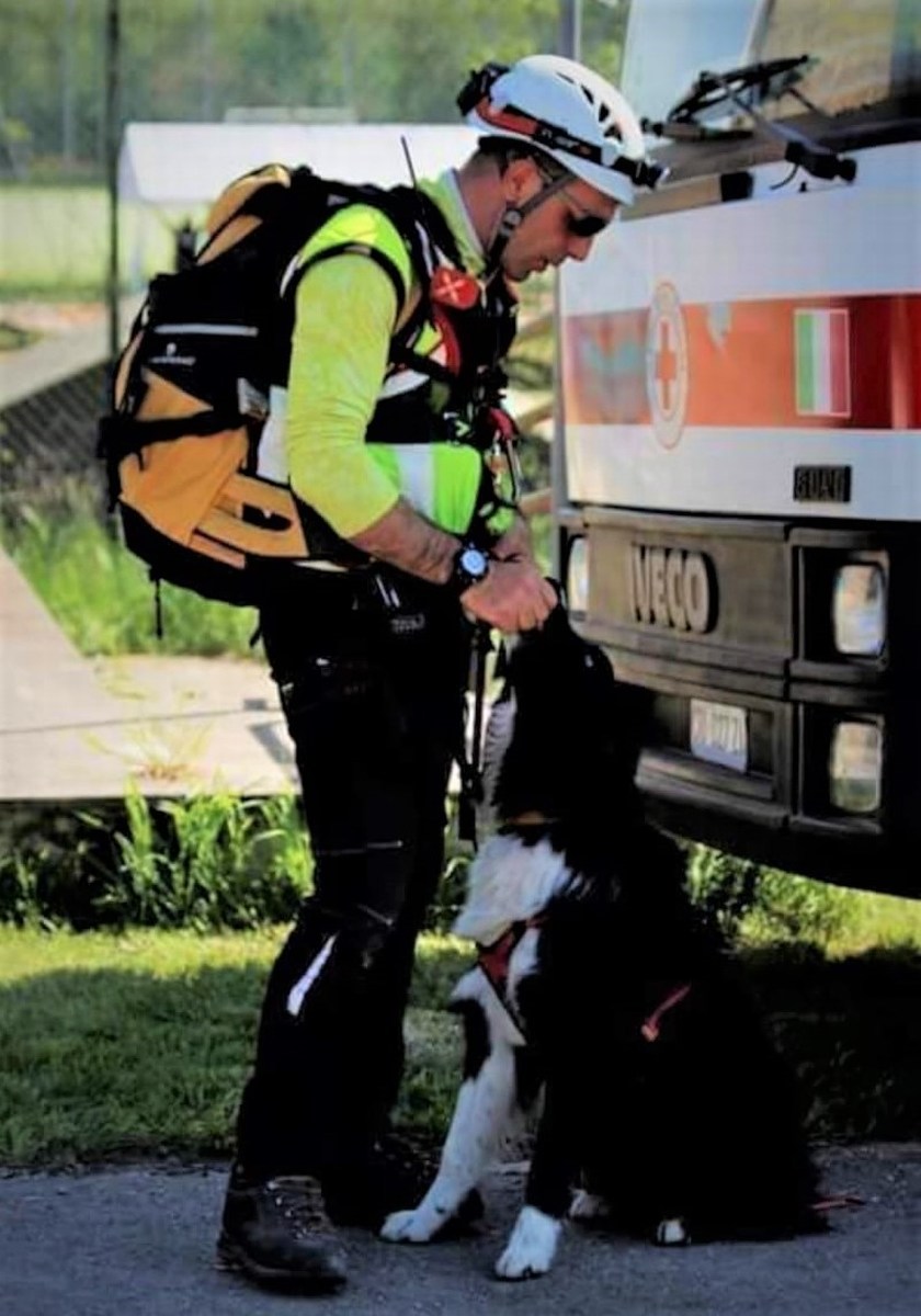 Se n’è andato Moss, cane-eroe che salvava vite | umbriaON