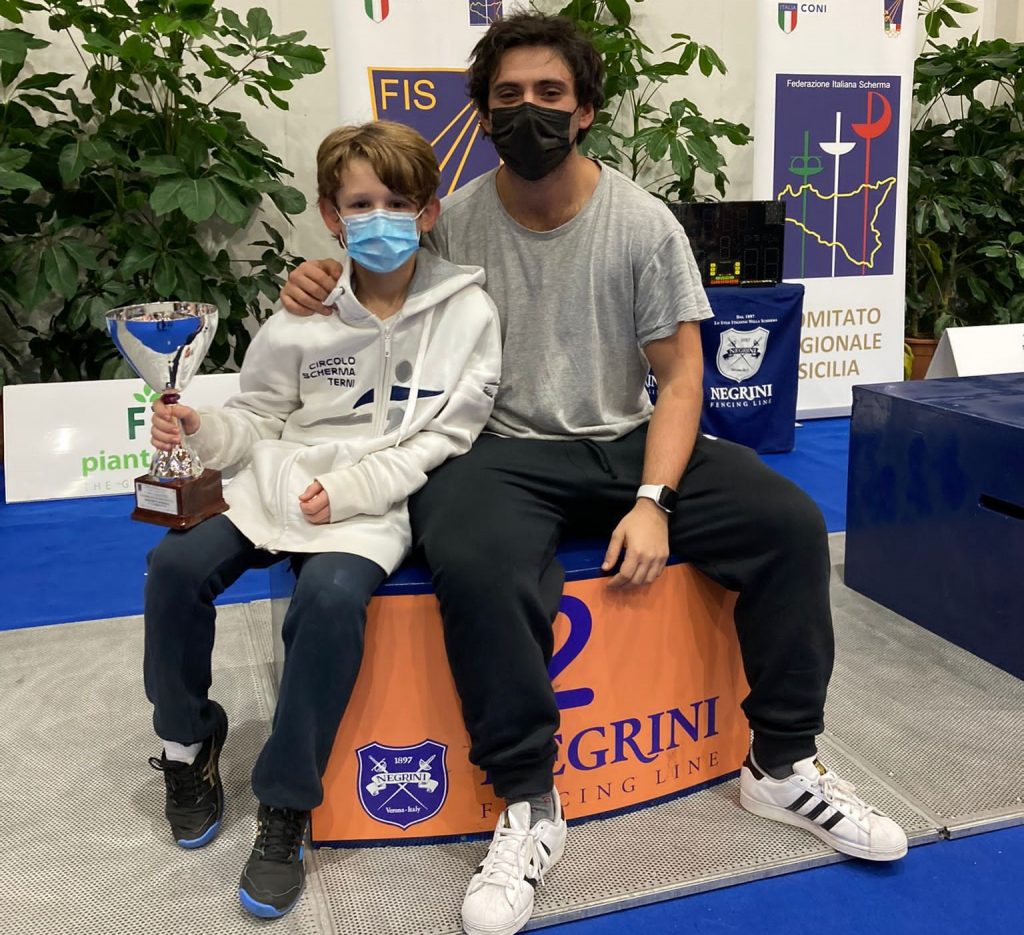 Podio nazionale a 10 anni: Tinari del Circolo Scherma Terni grande ...