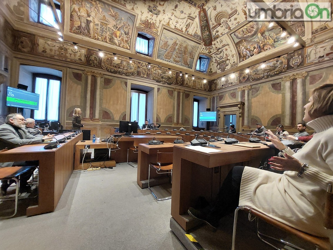 Terni: un inizio 2023 sereno in Comune. Urla e caos per la cena di Asm ...