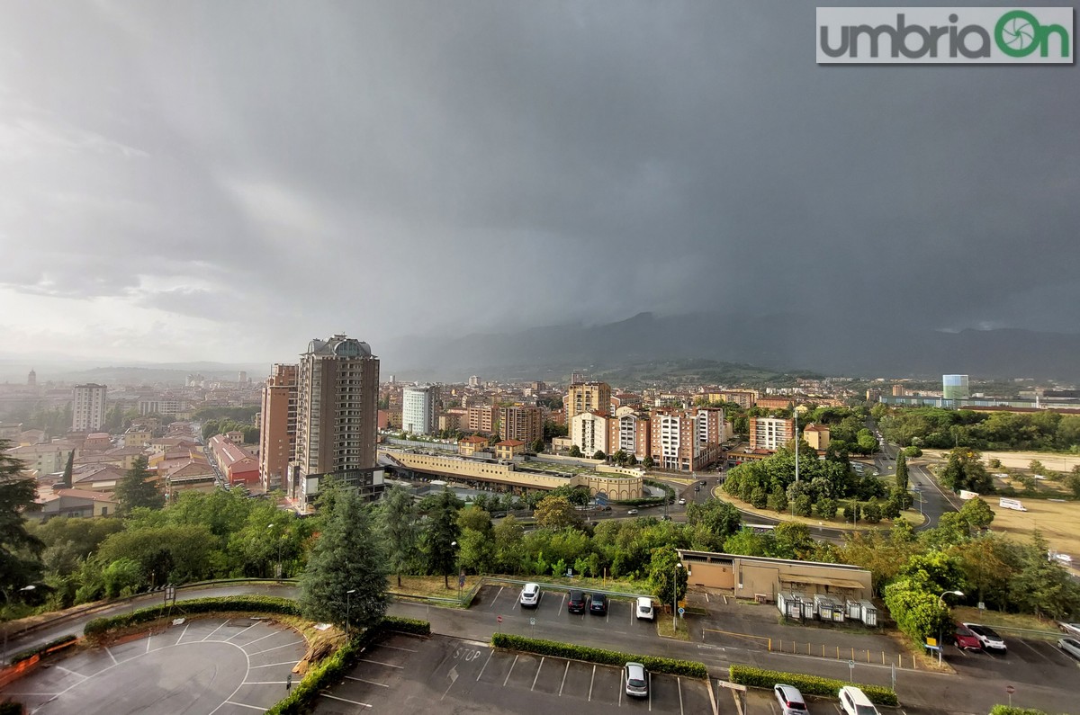 Umbria, tornano pioggia e allerta gialla con il ciclone Poppea - UmbriaON