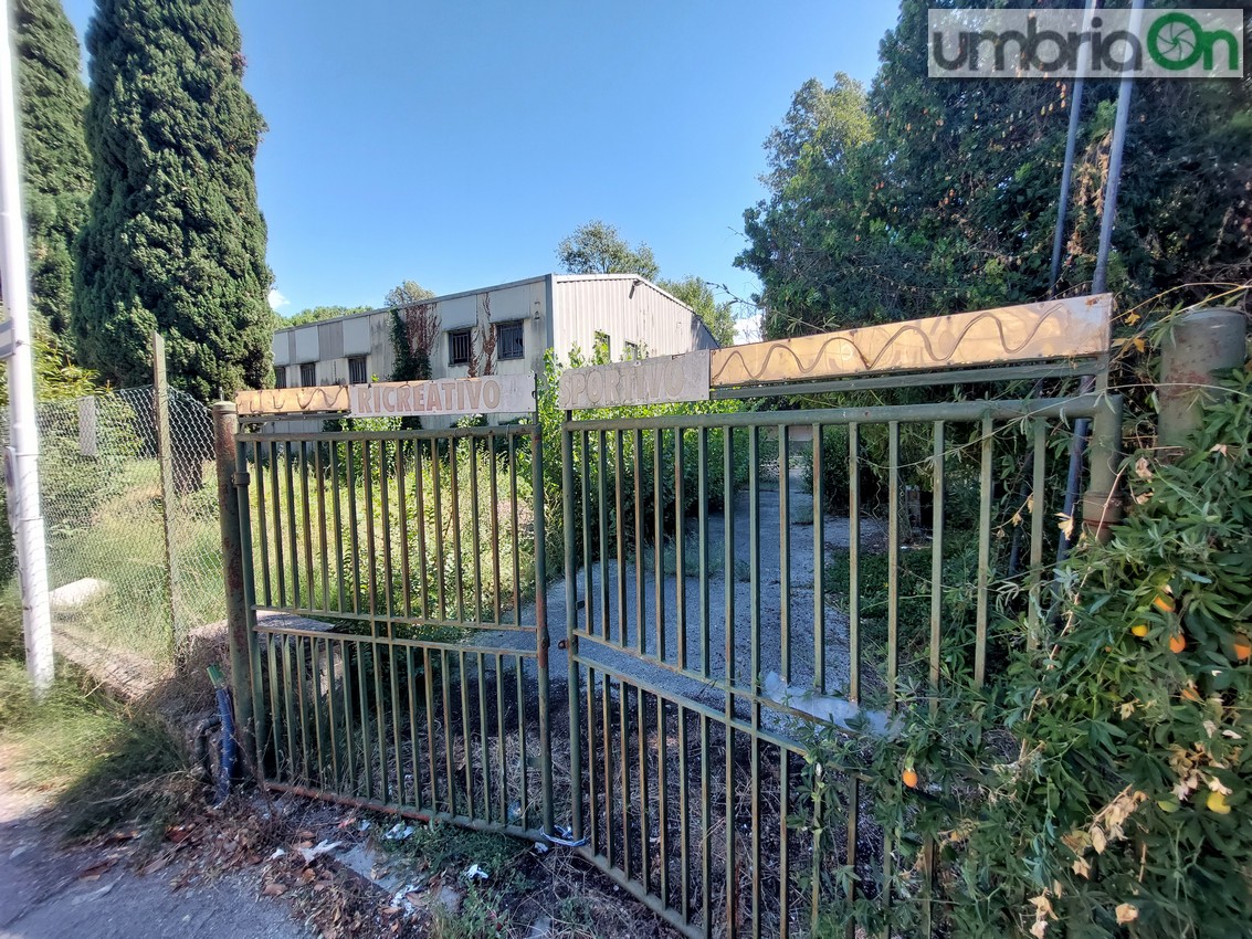 Terni, ancora degrado senza freni all’ex Prampolini | umbriaON Terni, ancora degrado senza freni all’ex Prampolini | umbriaON