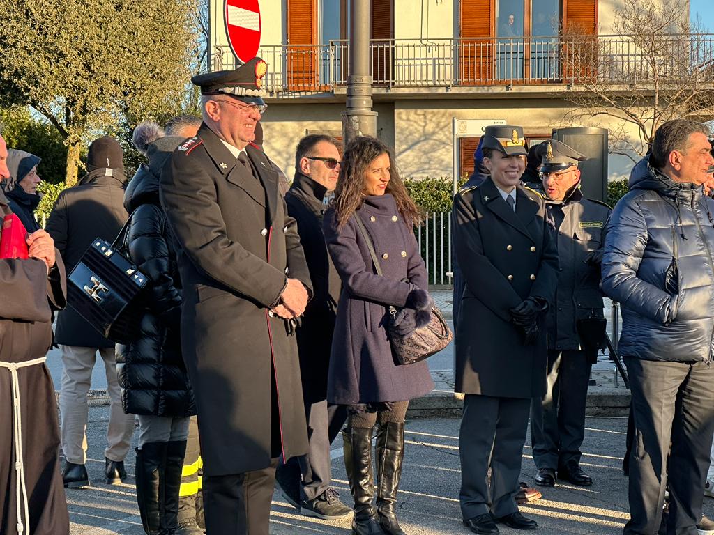 Amelia, la 'Rotonda delle Nazioni' intitolata a Don Pierino Gelmini ...