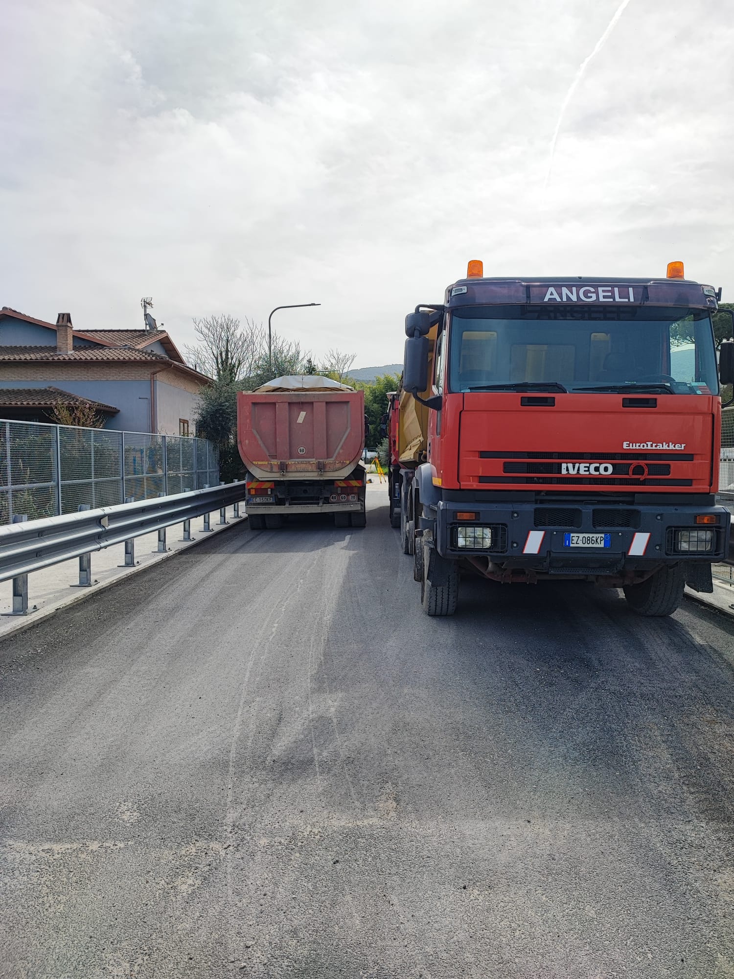 Terni, bretella via Urbinati: prove di carico del ponte e chiusura I ... Terni, bretella via Urbinati: prove di carico del ponte e chiusura I ...