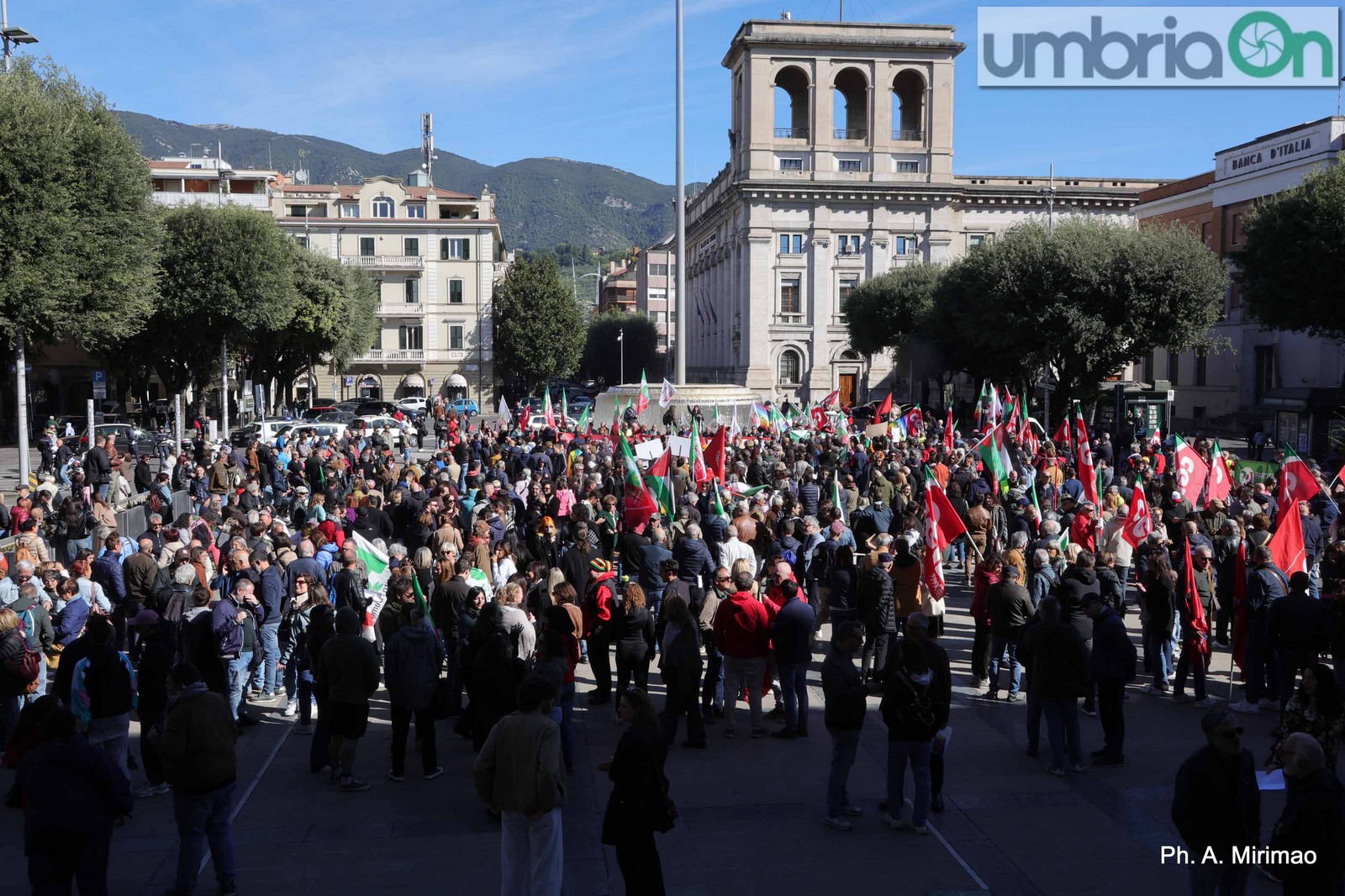 Terni «in piazza per dire basta a Bandecchi» - Foto e video - UmbriaON
