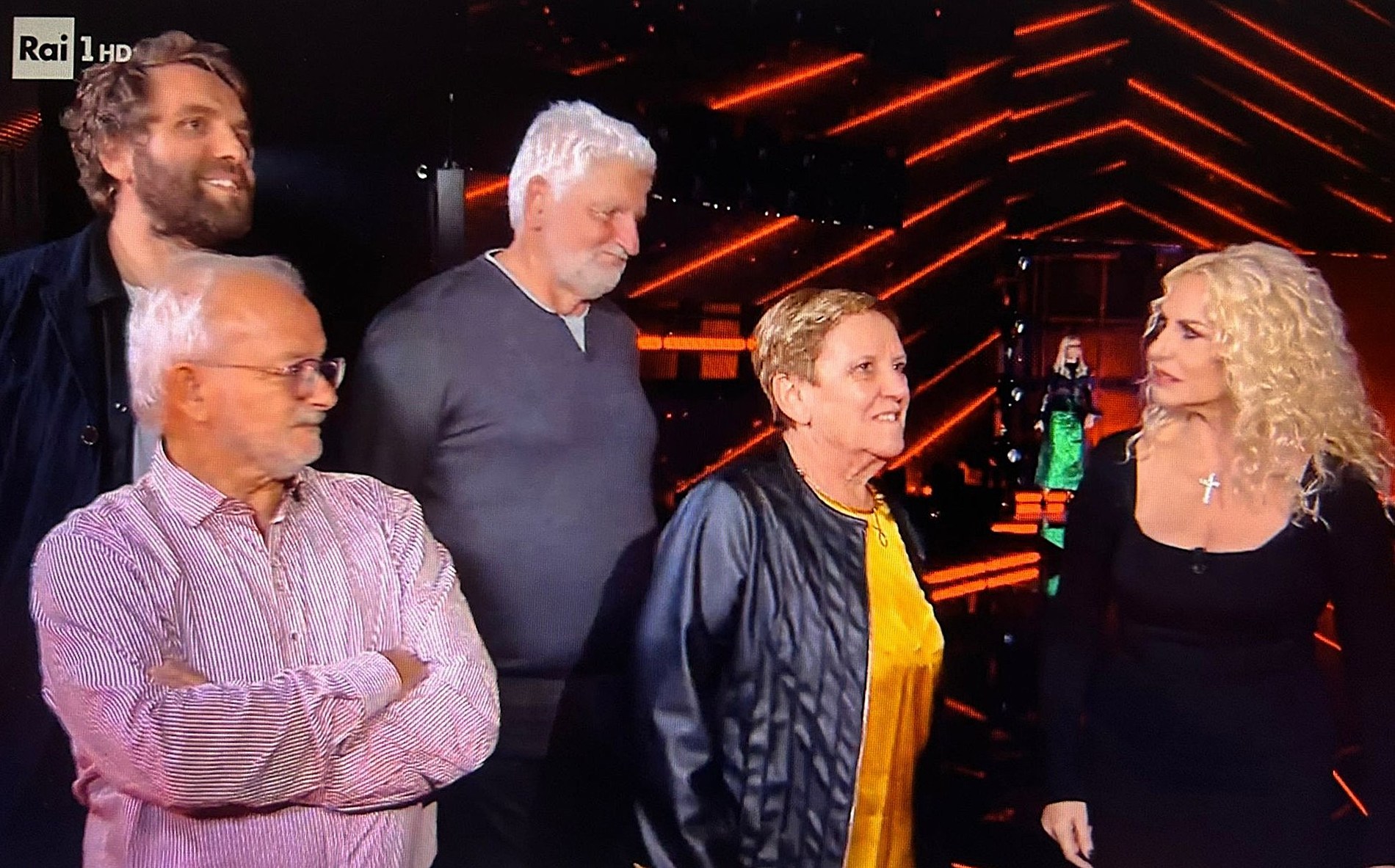 Terni: la storia di Maria e Laura emoziona a The Voice Senior. Nel ...