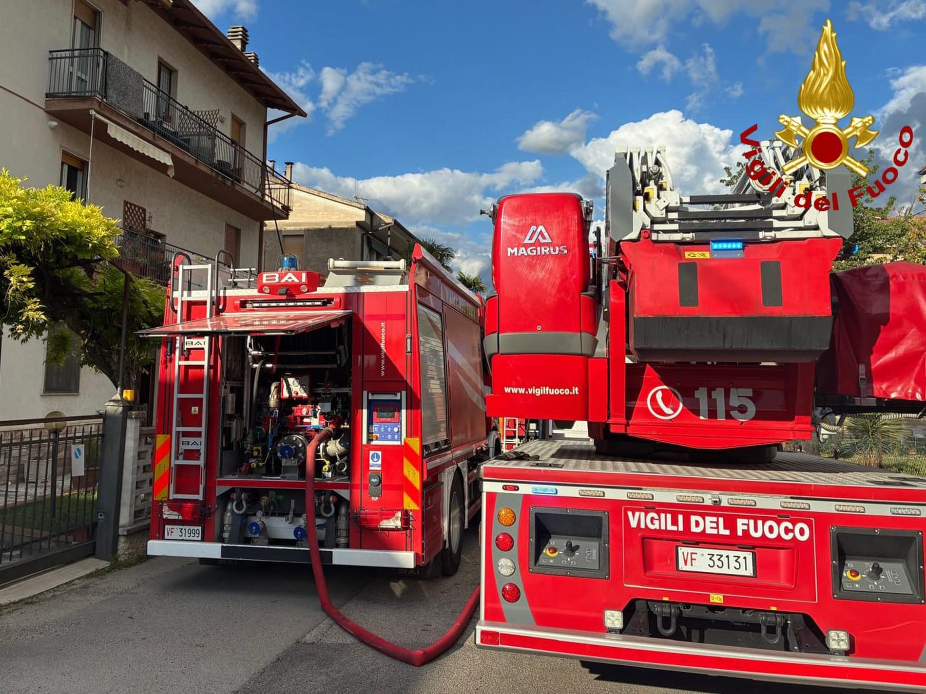 Terni: fiamme in mansarda a San Giovanni. Evacuati i residenti e rogo ...